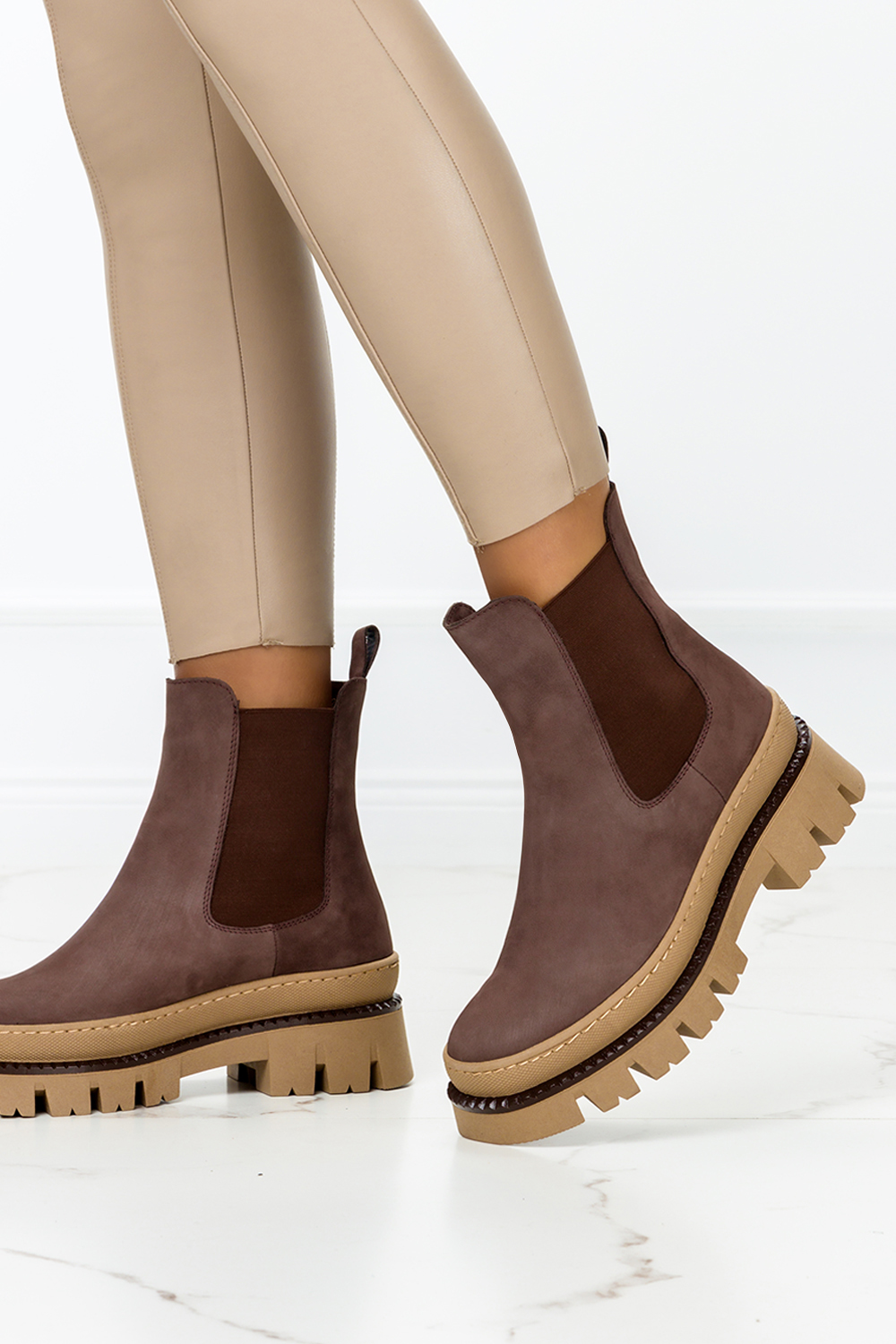 Brązowe botki skórzane na platformie z gumkami po bokach PRODUKT POLSKI ...